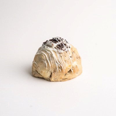 The Cookie Dough Co - New York Style Loaded Cookies - Cookies & Cream ...